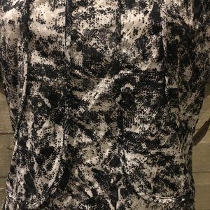 Robbi & Nikki | Tops | Robbi And Nikki Front Cutout Blouse | Poshmark